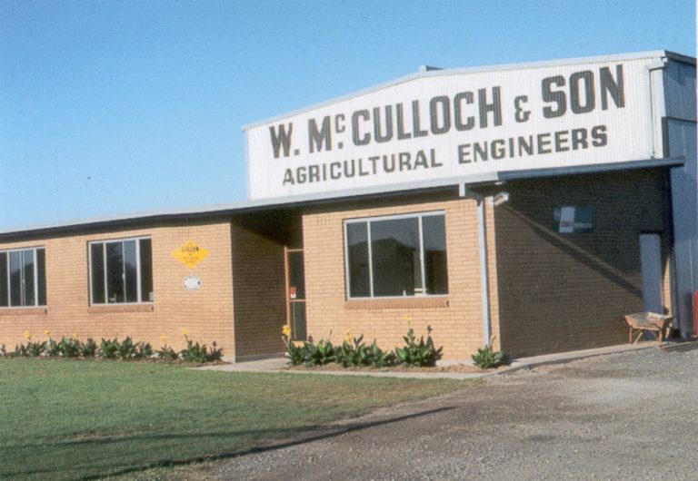 About – McCullochs