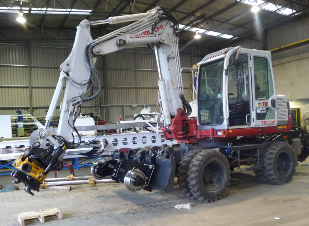 Rail Infrastructure Plant – McCullochs